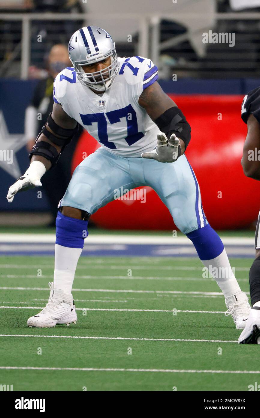Dallas Cowboys offensive tackle Tyron Smith (77) plays against the Las ...