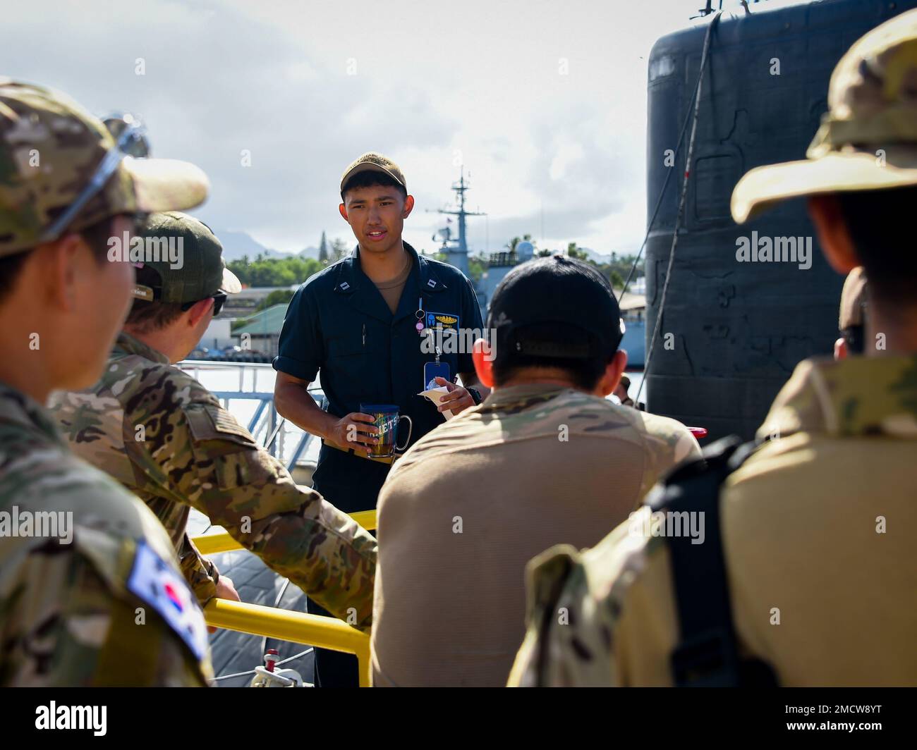 220710-N-EE352-1024 JOINT BASE PEARL HARBOR-HICKAM (July 10, 2022) – U ...