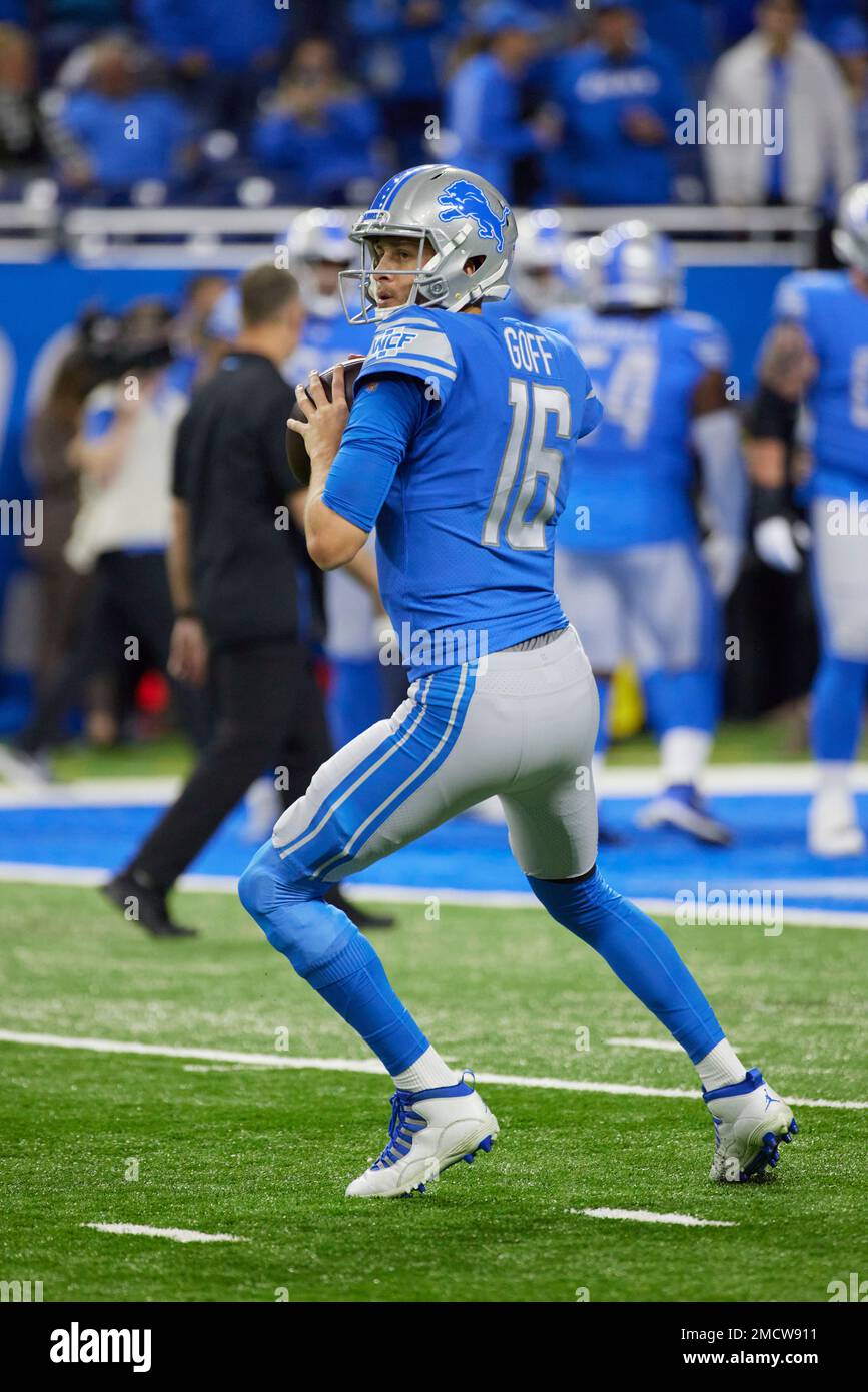 Detroit Lions quarterback Jared Goff (16) warms up against the Chicago ...