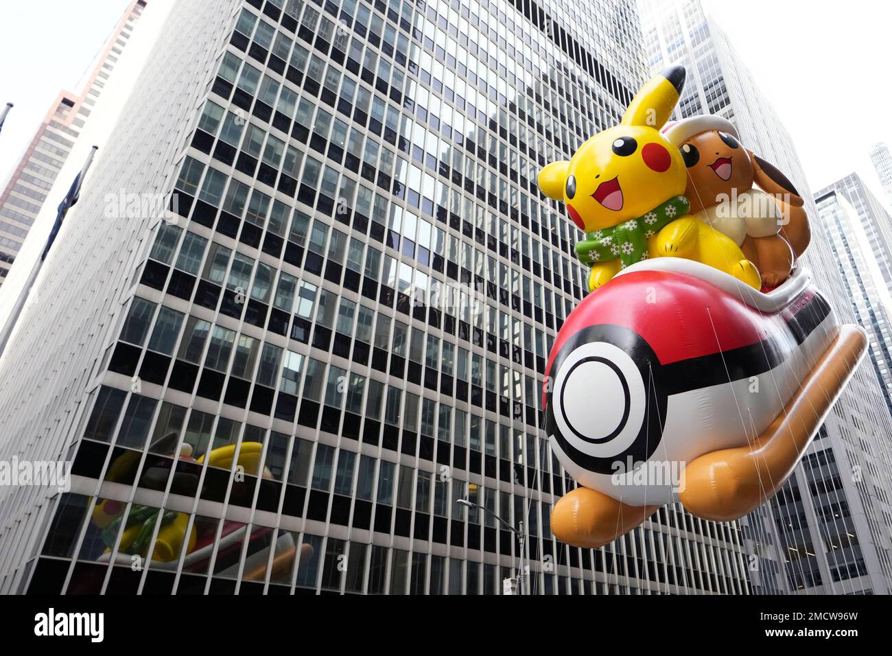 The Pikachu and Eevee balloon floats in the Macy's Thanksgiving Day ...