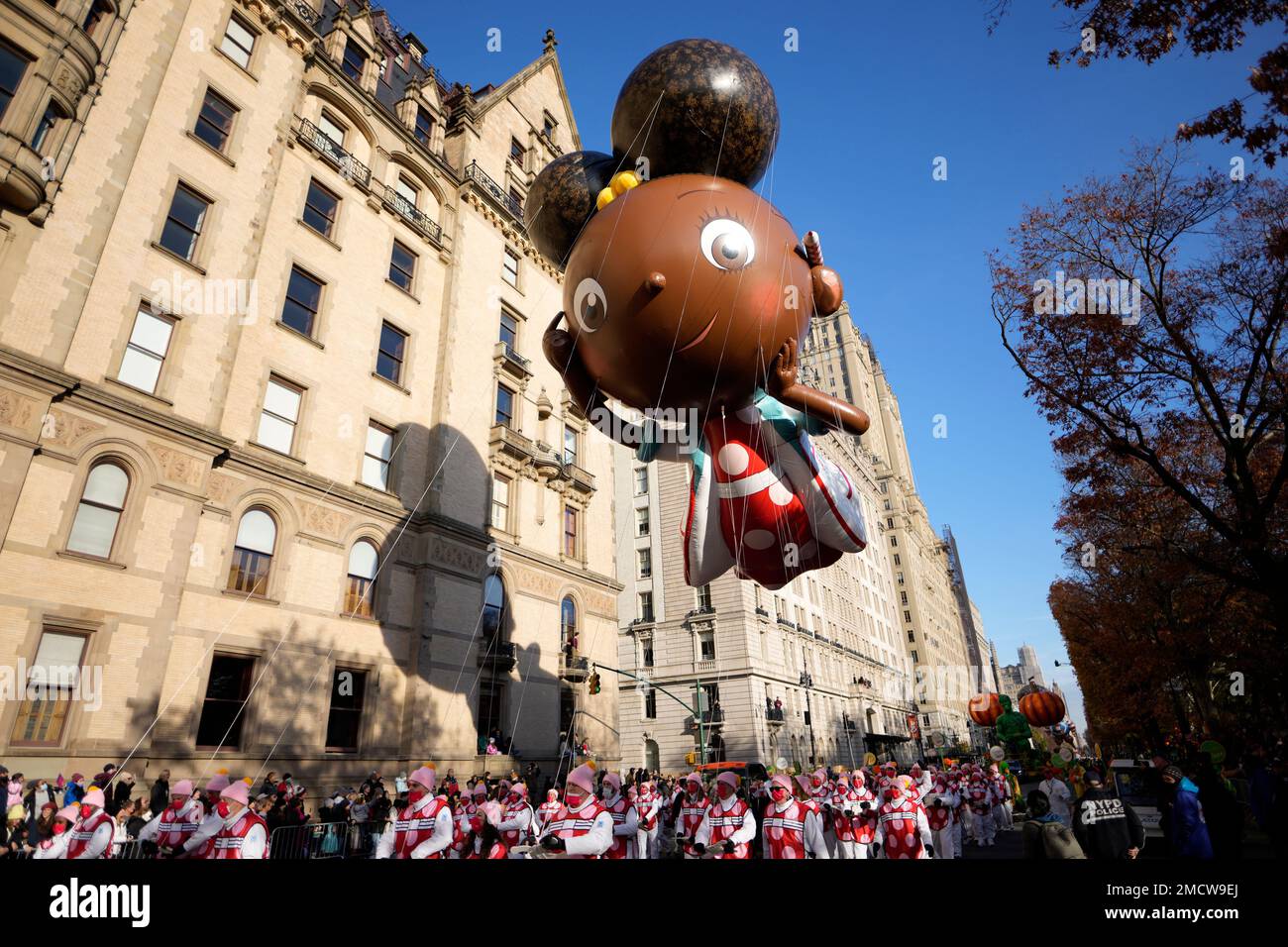 The Ada Twist, Scientist balloon floats in the Macy's Thanksgiving Day ...