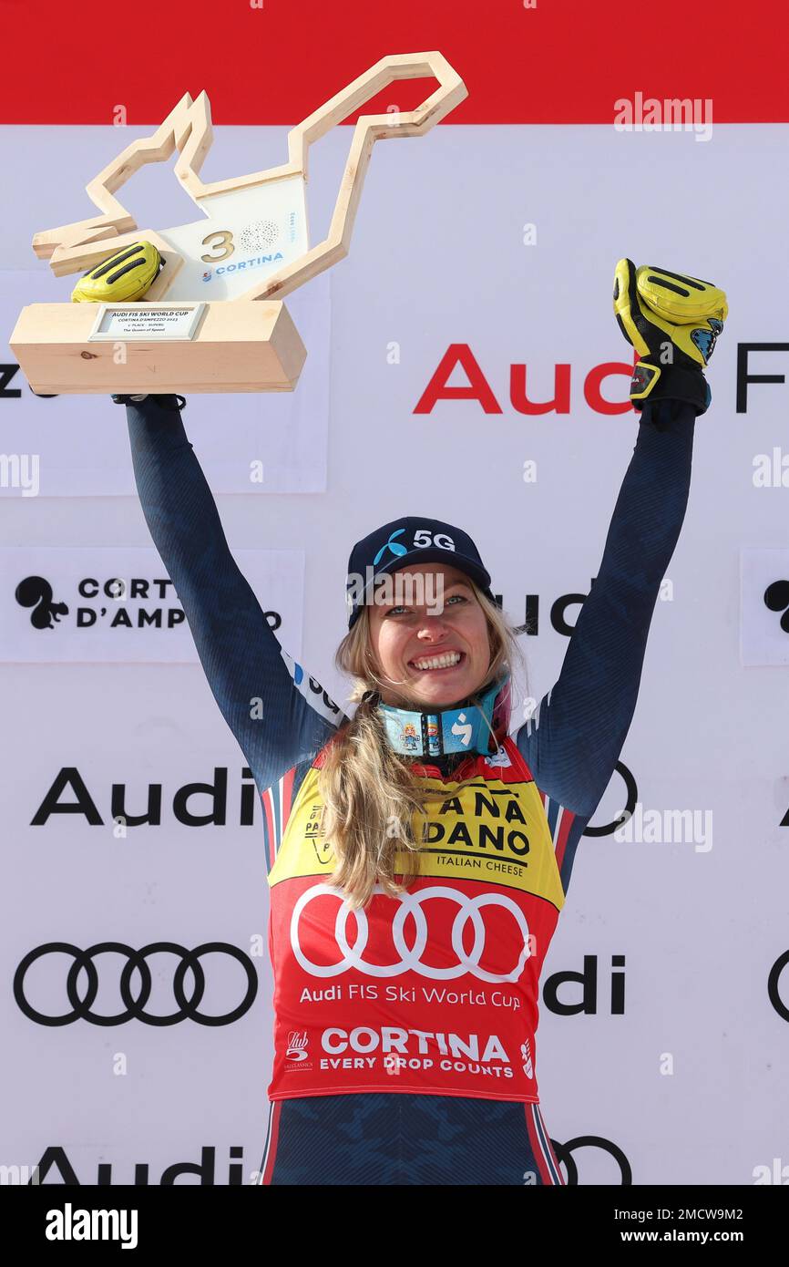 Norway's Ragnhild Mowinckel celebrates winning an alpine ski, women's ...
