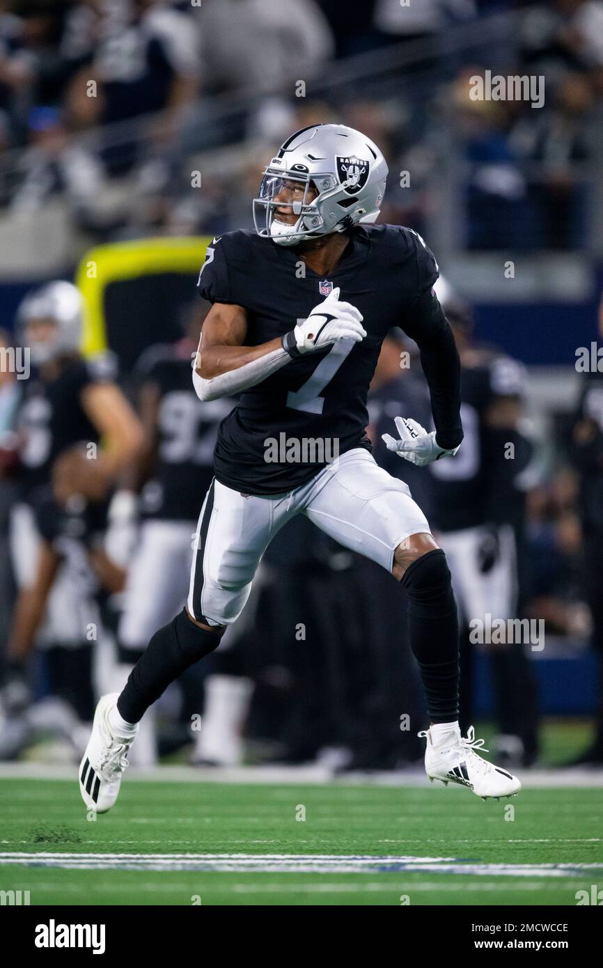 Las Vegas Raiders wide receiver Zay Jones (7) runs a route during an ...