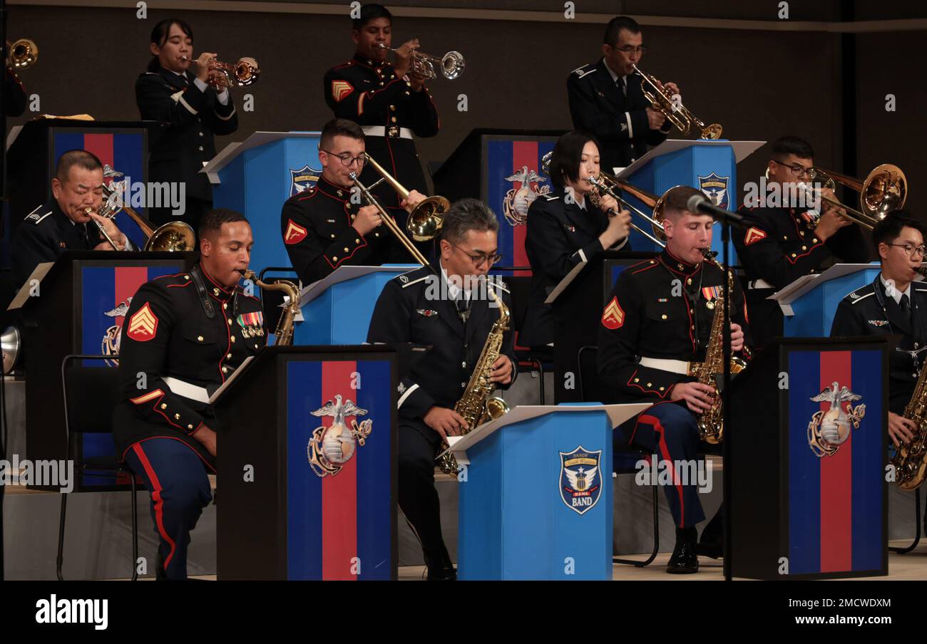 The III Marine Expeditionary Force Band and the Southwestern Air ...