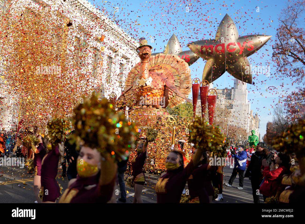 The Tom Turkey float rides down Central Park West in the Macy's ...