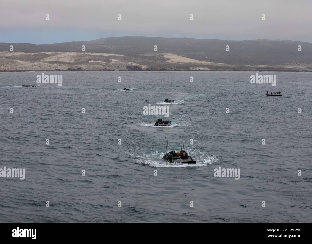 220710-N-IV962-1264 PACIFIC OCEAN (July 10, 2022) - Amphibious Combat ...
