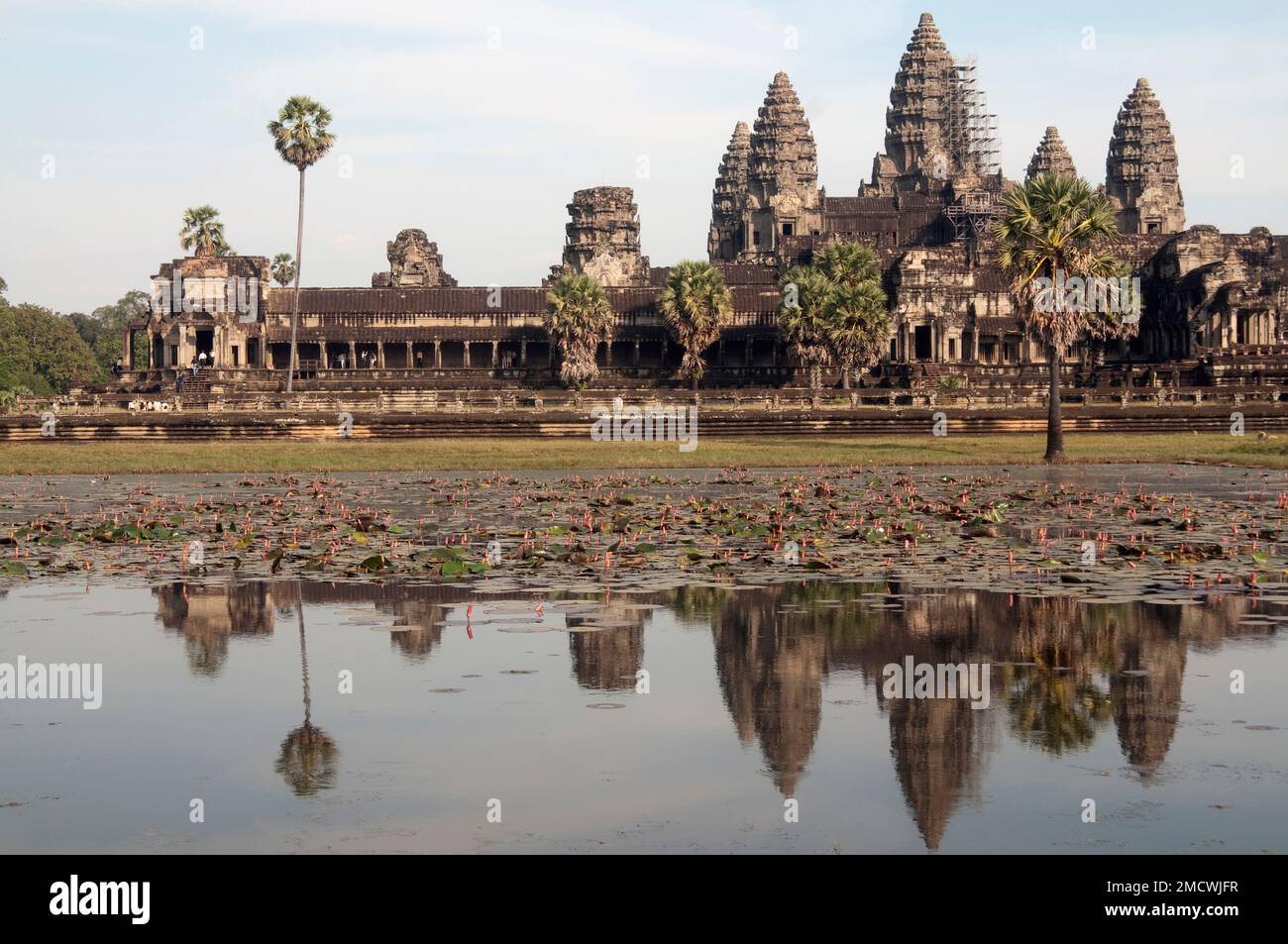 Asian art artwork gallery galleries hi-res stock photography and images ...