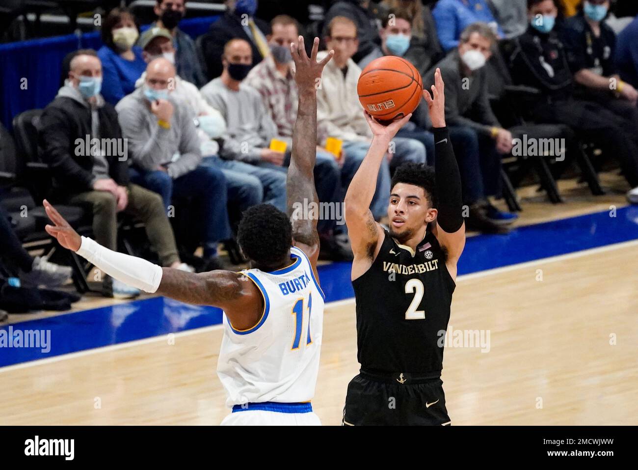 Vanderbilt's Scotty Pippen Jr. (2) shoots as Pittsburgh's Jamarius ...