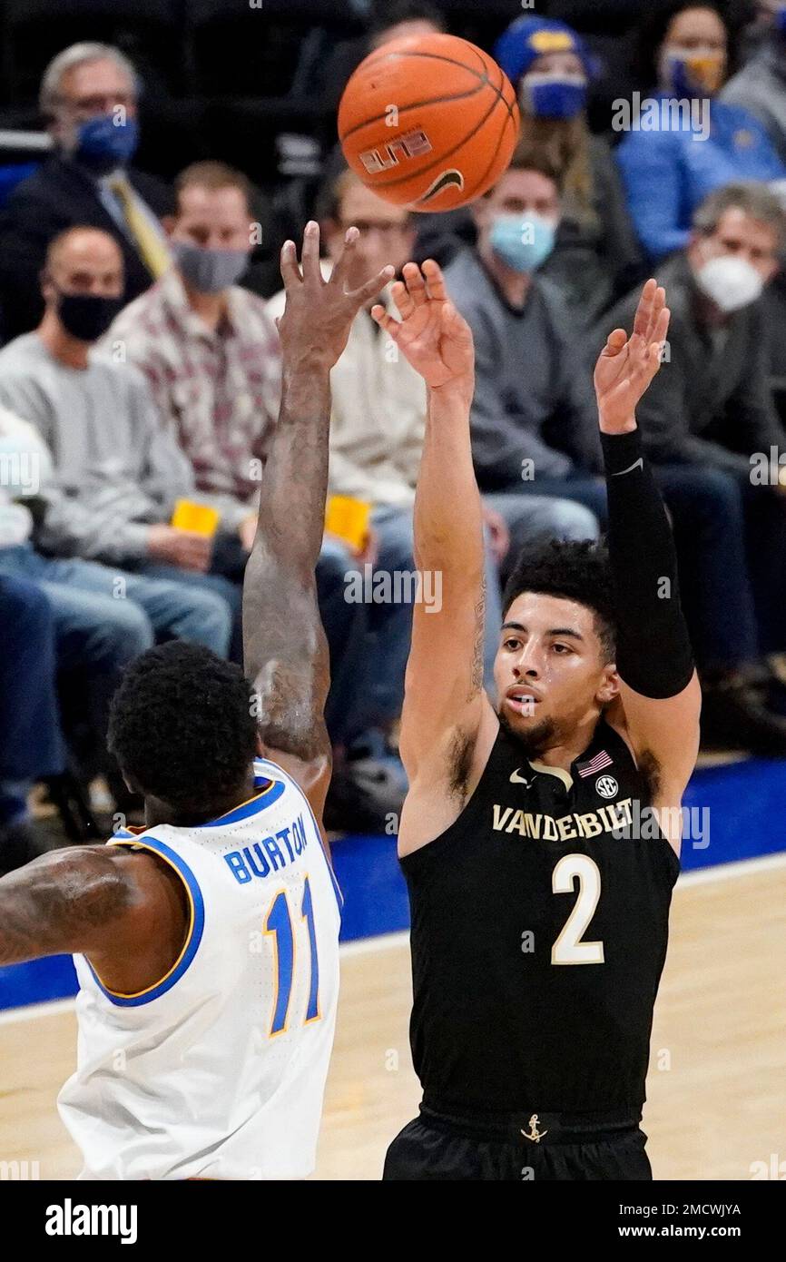Vanderbilt's Scotty Pippen Jr. (2) shoots as Pittsburgh's Jamarius ...