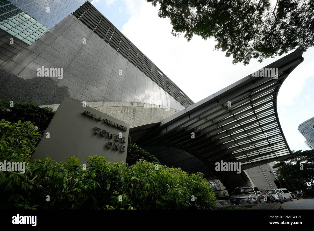 The headquarters of Ayala Corporation and Ayala Land Inc. at Tower One ...