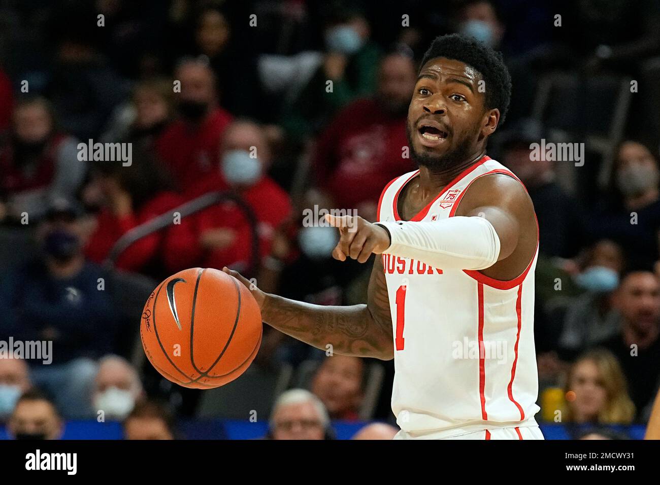 Houston guard Jamal Shead (1) in the first half during an NCAA college ...