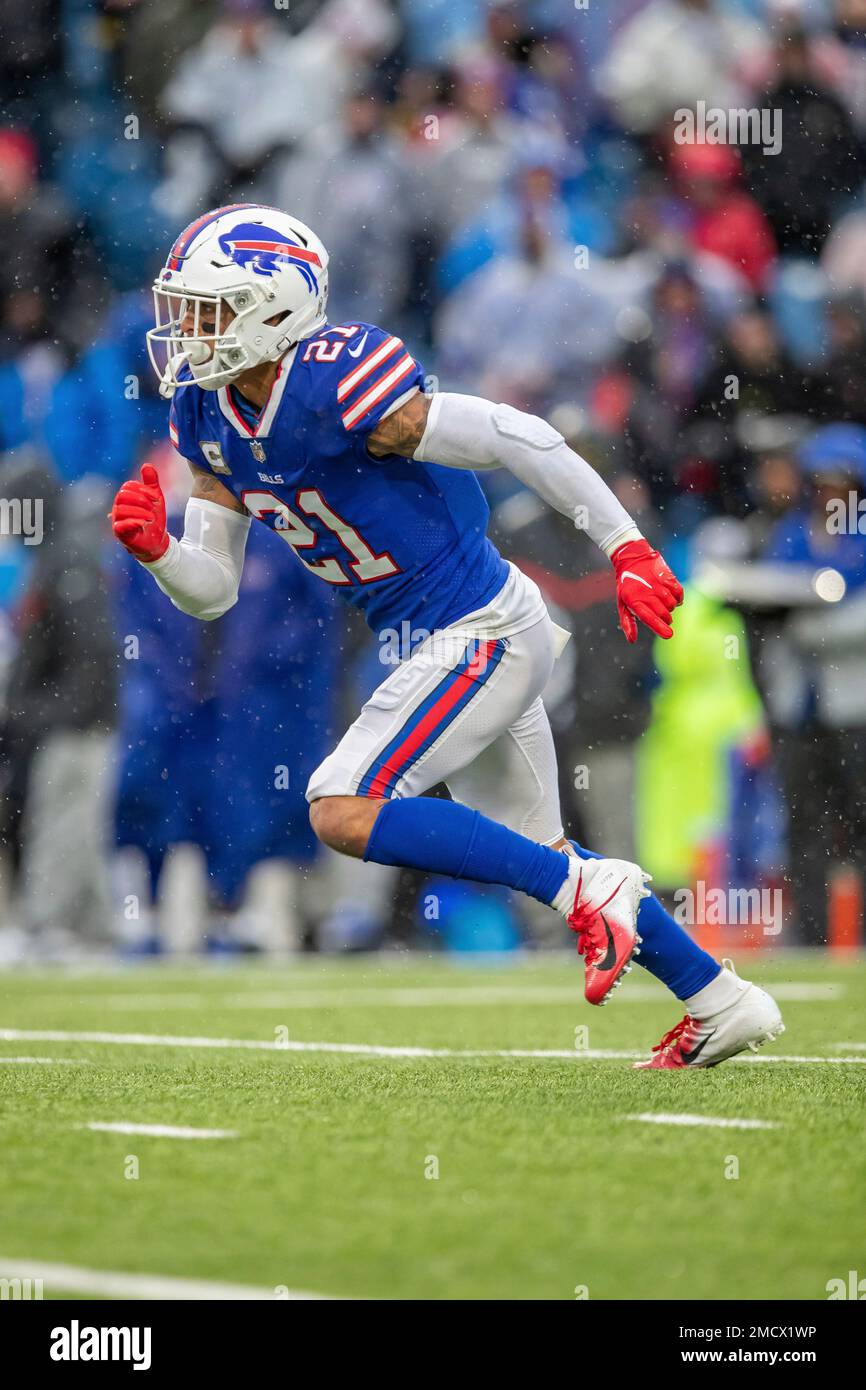 Safety (21) Jordan Poyer of the Buffalo Bills against the Indianapolis ...