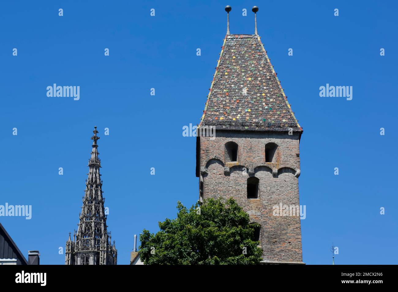 Metzgerturm, city gate, city wall on the banks of the Danube, medieval ...
