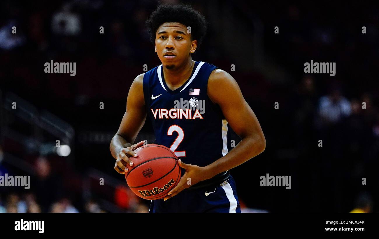 Virginia guard Reece Beekman (2) looks to pass against Georgia during ...