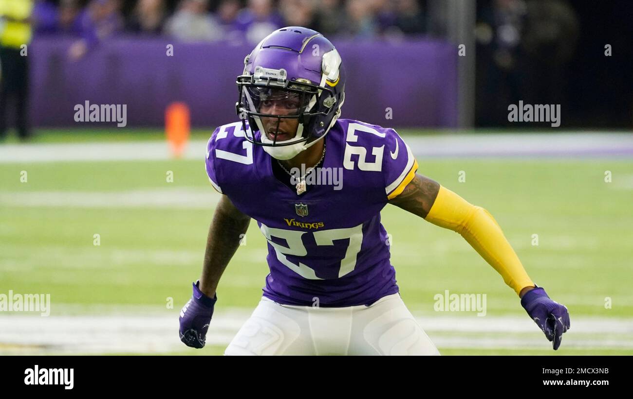 Minnesota Vikings cornerback Cameron Dantzler lines up in an NFL ...