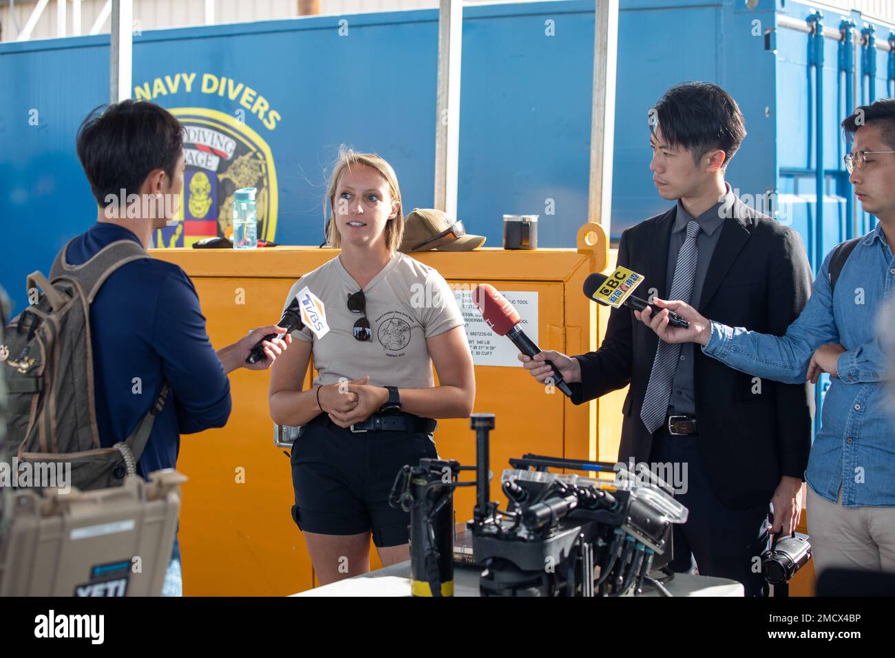 Canadian mobile training team hi-res stock photography and images - Alamy