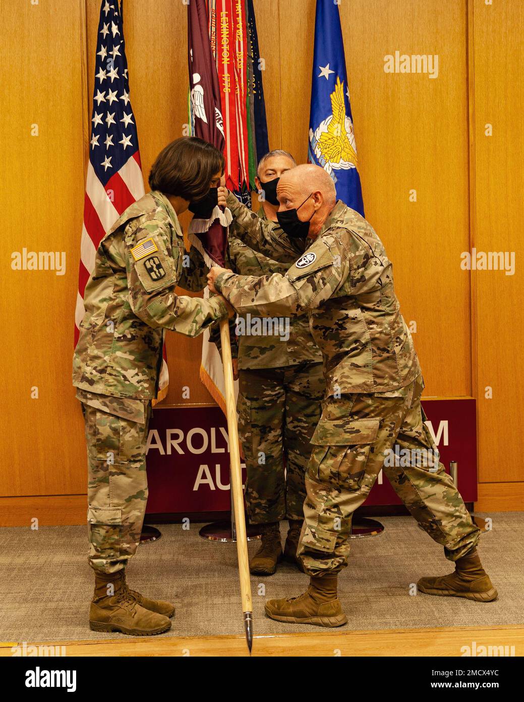 U.S. Army Brig. Gen. E. Darren Cox, Regional Health Command-Central ...
