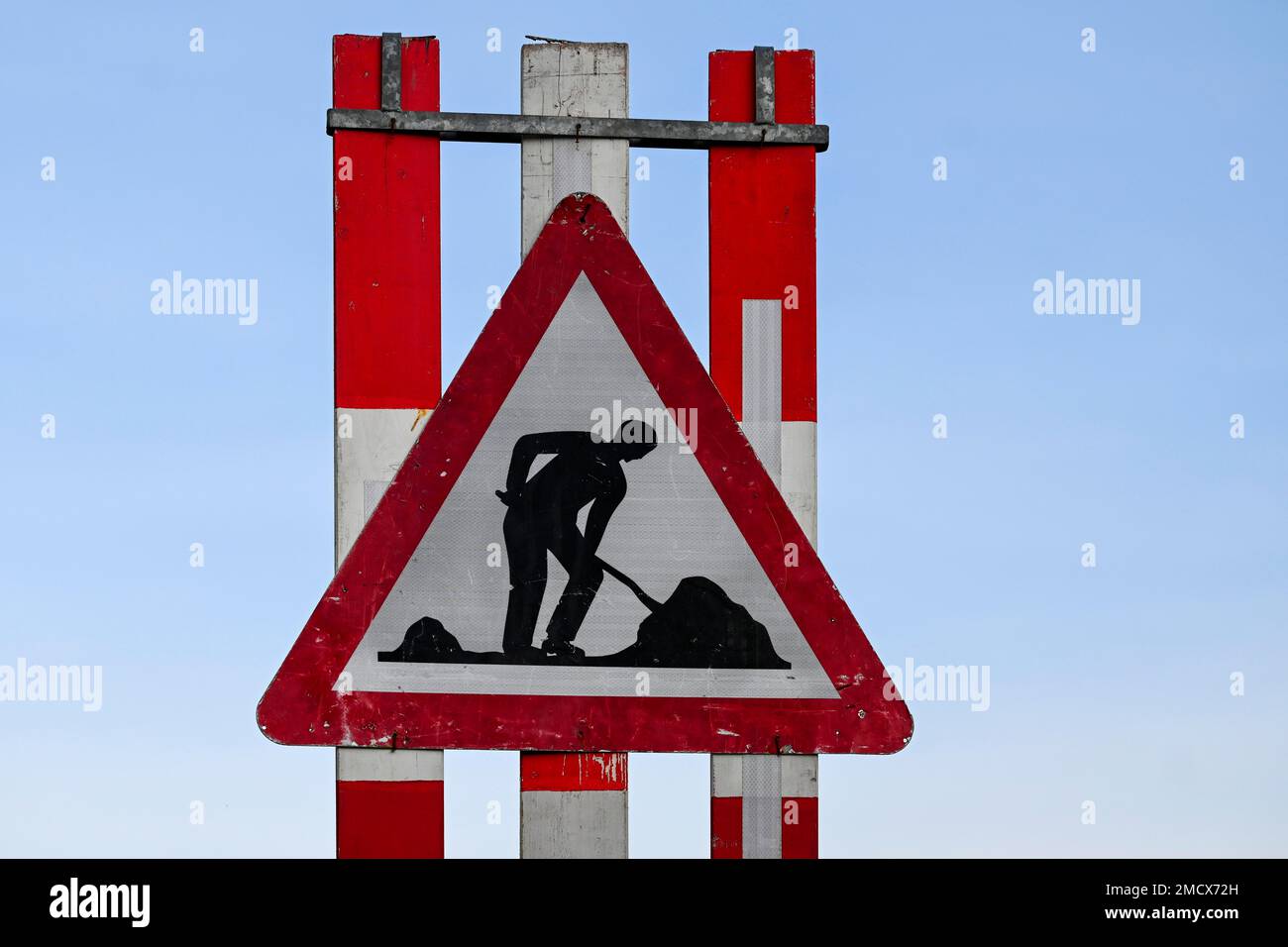 Traffic Sign Caution Construction Site Stock Photo - Alamy