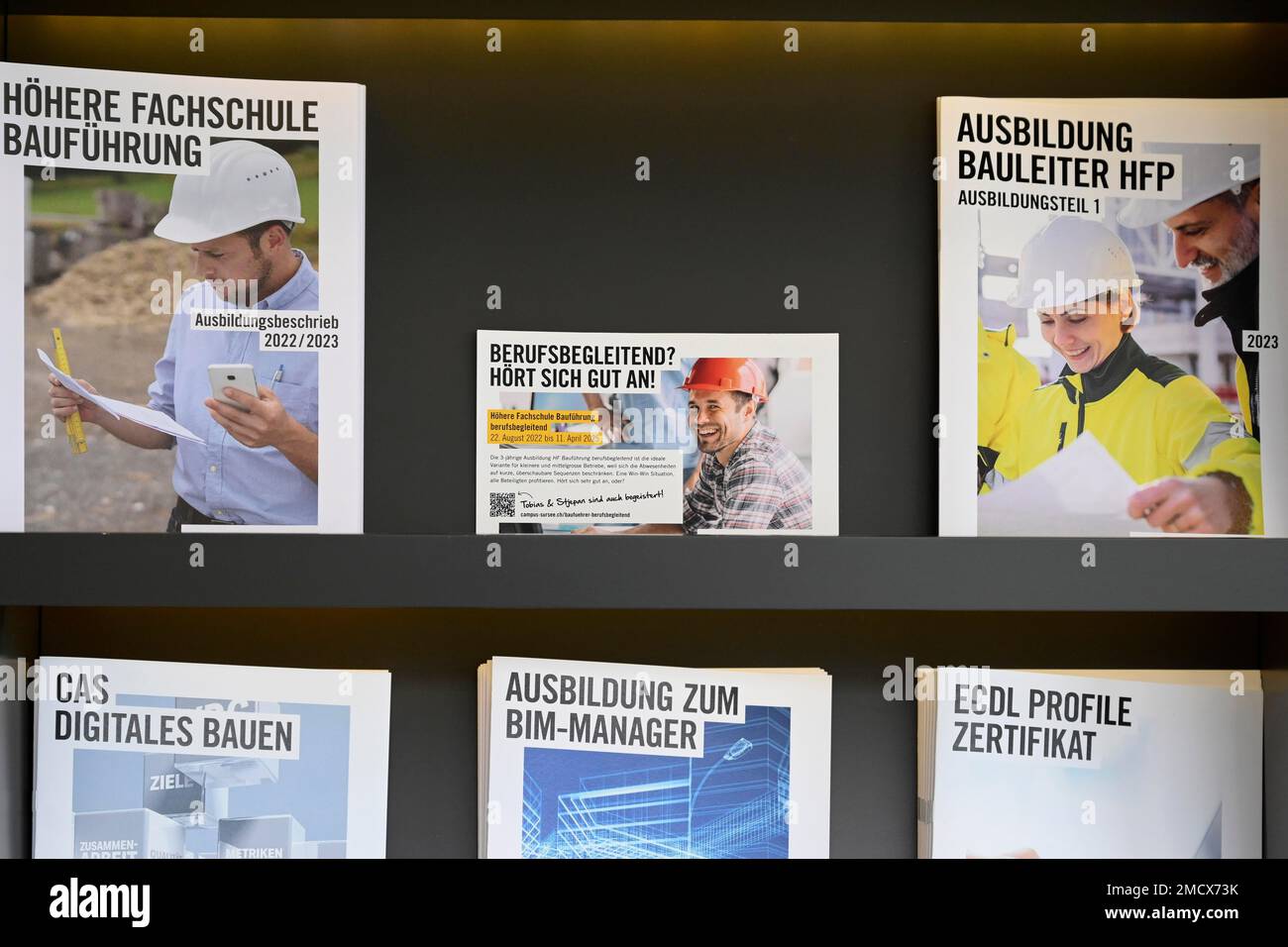 Symbol Brochures Training Construction Industry Stock Photo - Alamy