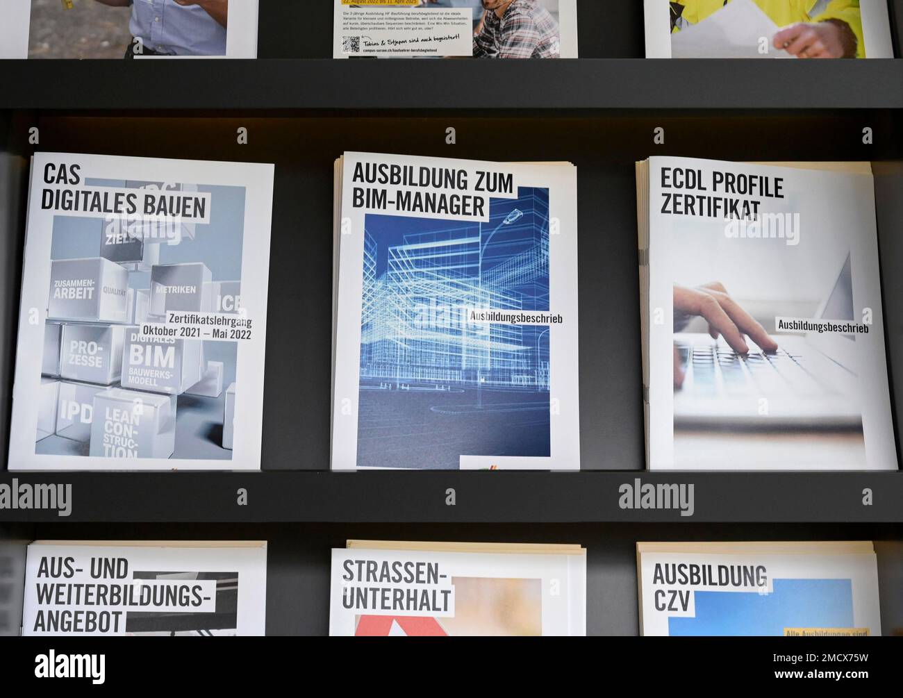 Symbol Brochures Training Construction Industry Stock Photo - Alamy