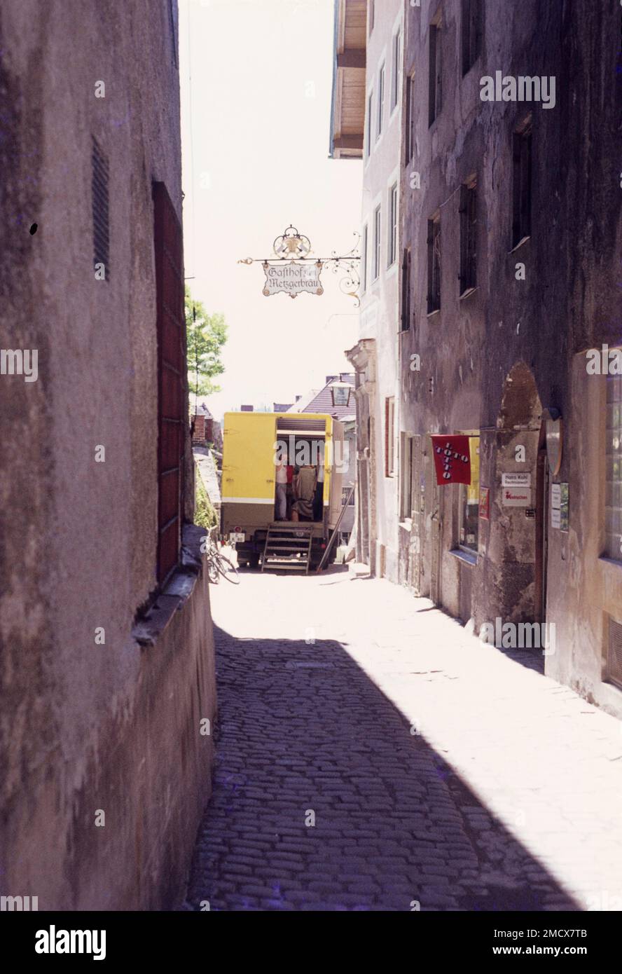 Burn marks on a house in Bad Toelz, house fire, flat fire, fire, moving ...