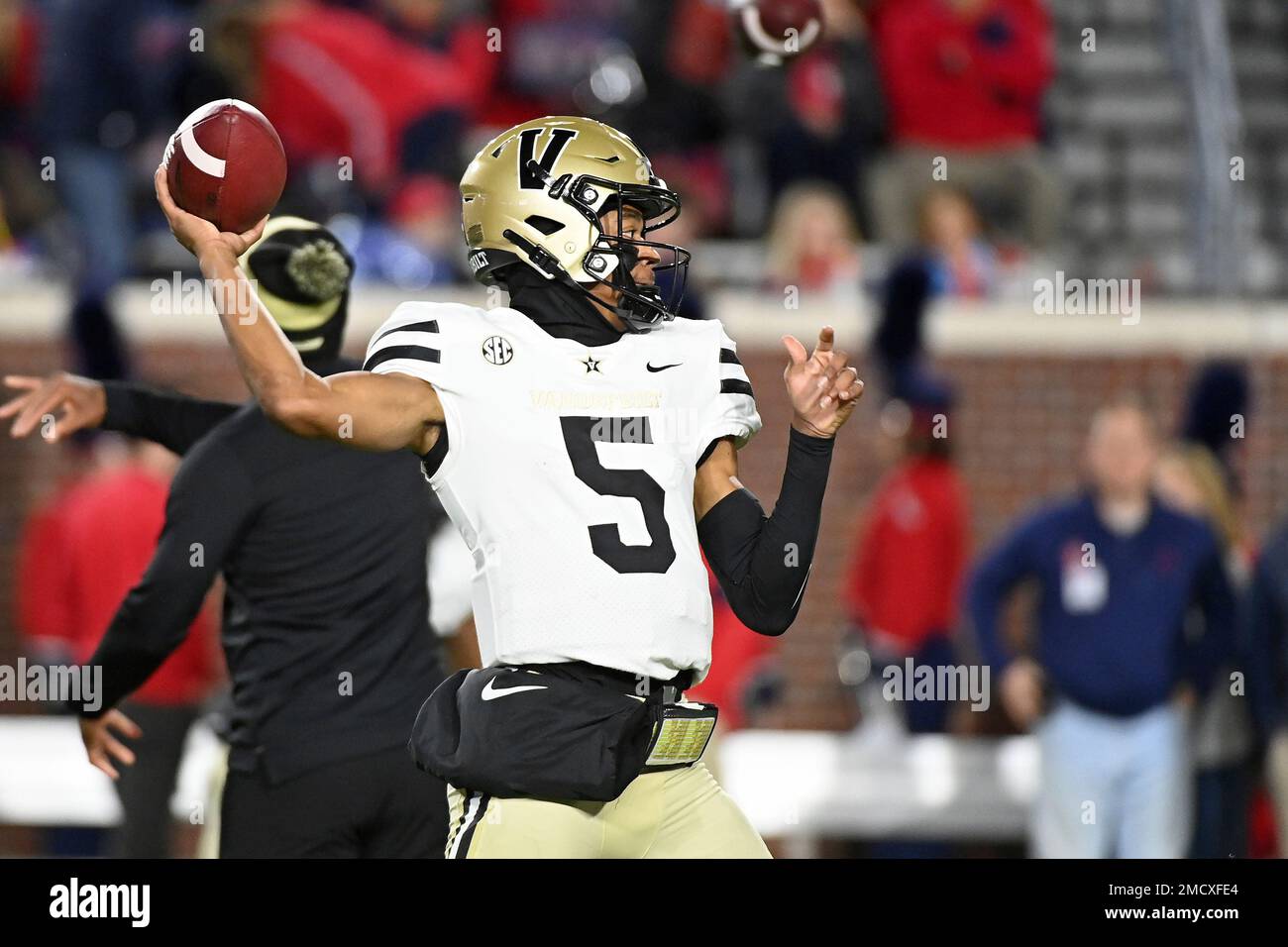 Vanderbilt quarterback Mike Wright (5) releases a pass during warmups ...