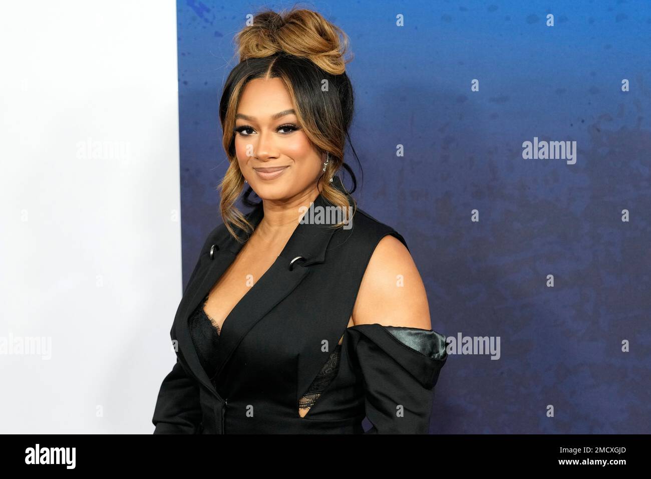 Crystal Hayslett arrives to the Soul Train Music Awards at the Apollo ...