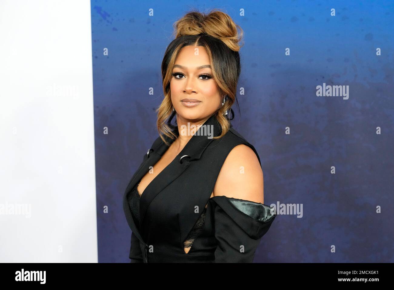 Crystal Hayslett arrives to the Soul Train Music Awards at the Apollo ...