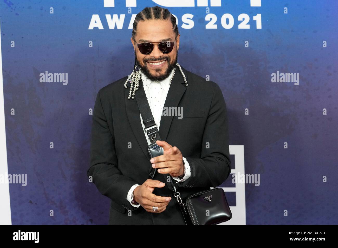 Maxwell arrives to the Soul Train Music Awards at the Apollo Theater on ...