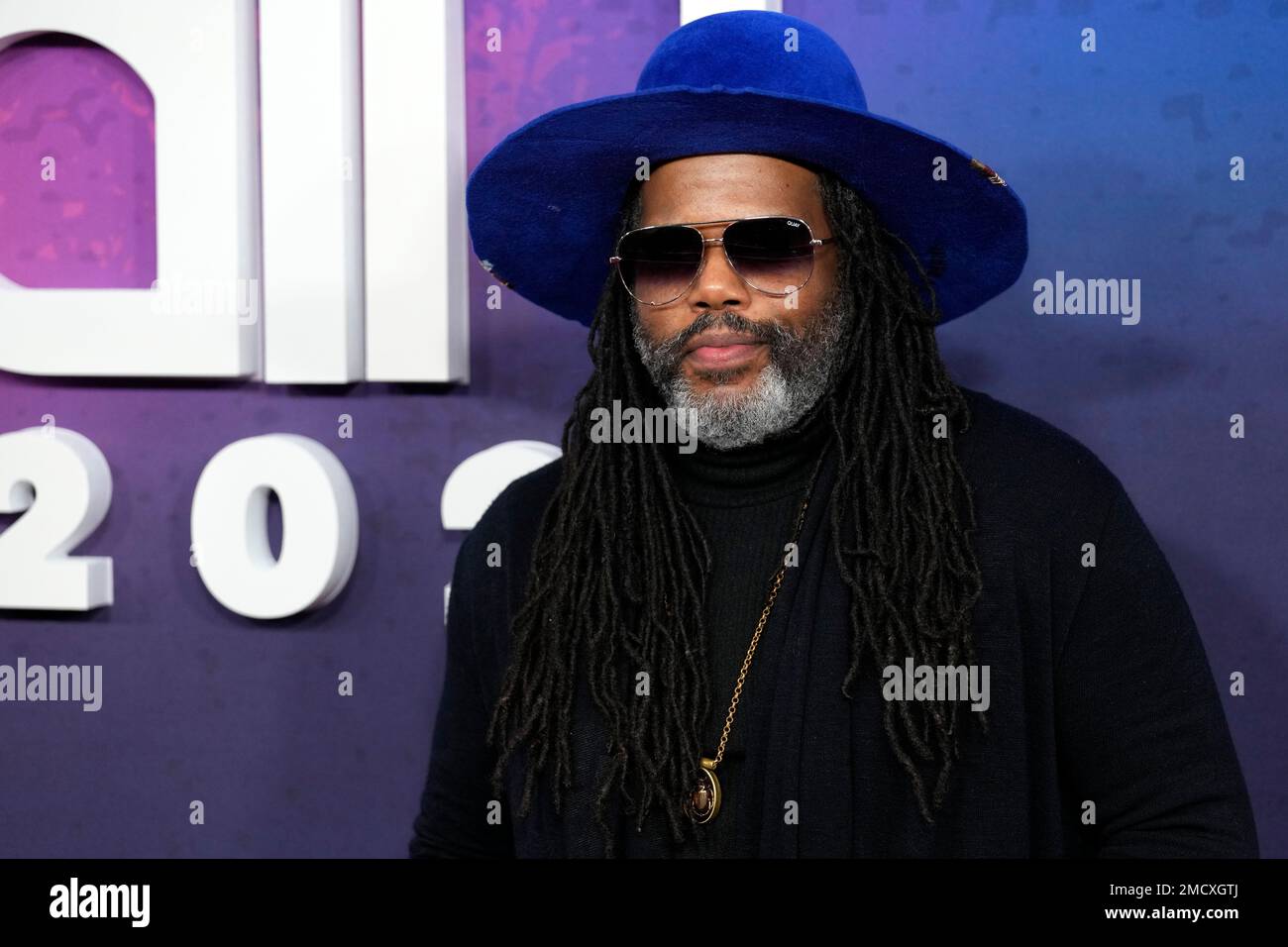 Casey Benjamin arrives to the Soul Train Music Awards at the Apollo ...