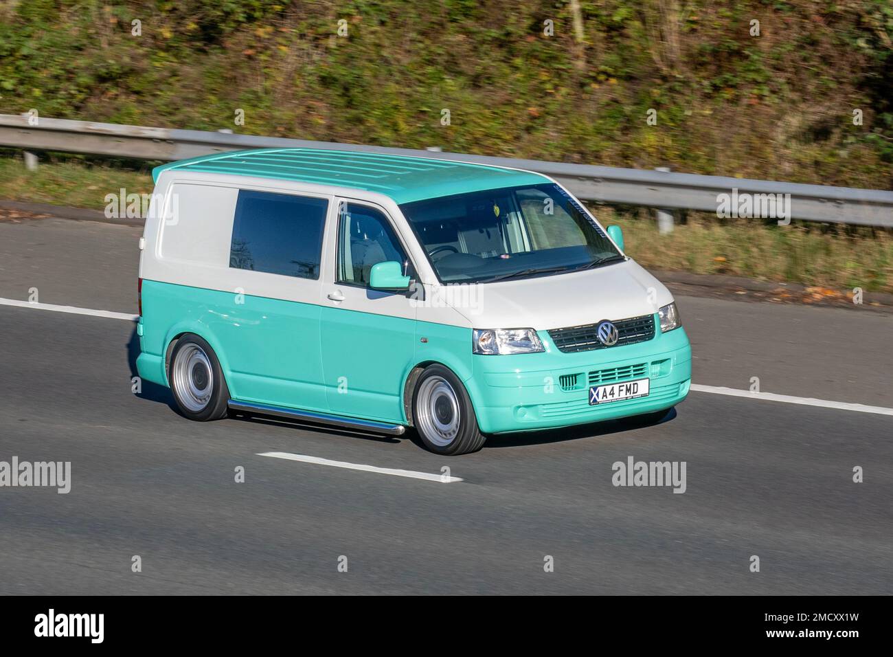 2009 White Green VW VOLKSWAGEN TRANSPORTER T28 SWB PBV P/V 102 TDI ...
