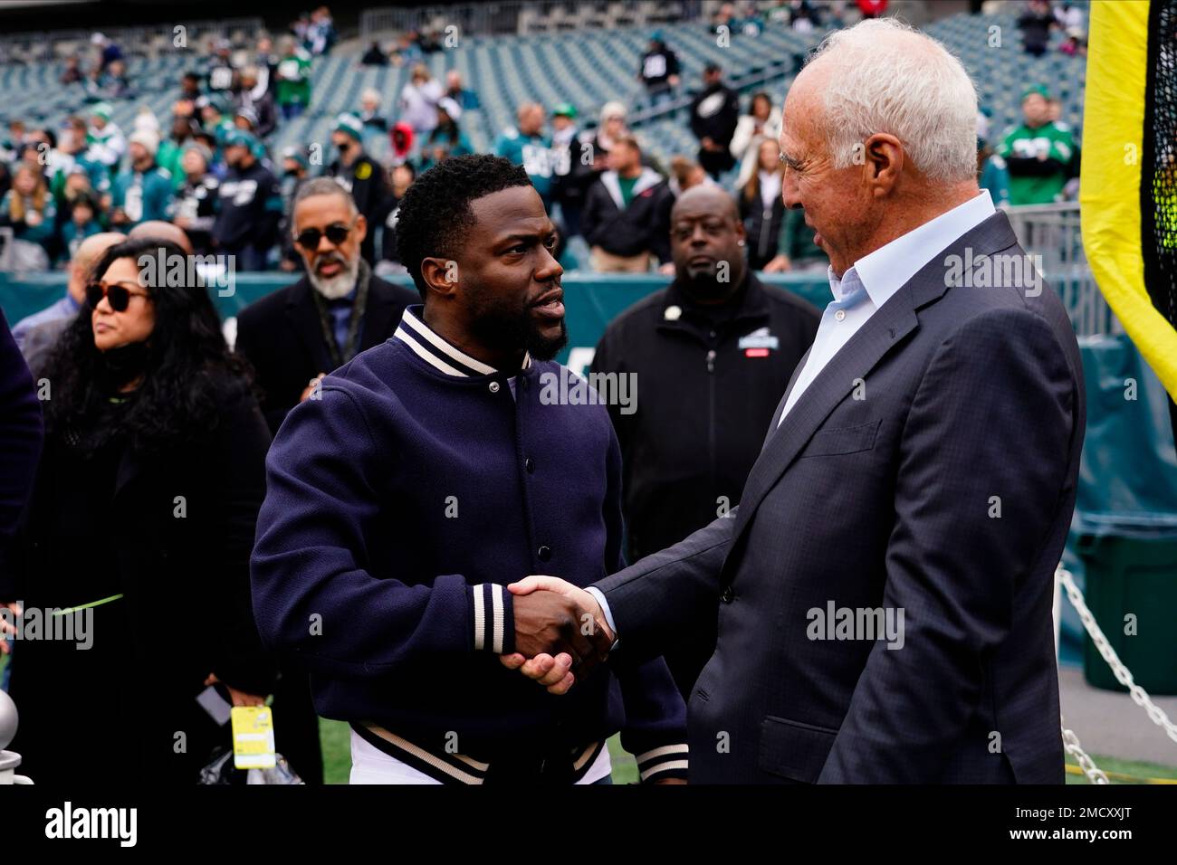 Philadelphia Eagles' Jeffrey Lurie and entertainer Kevin Hart talk ...