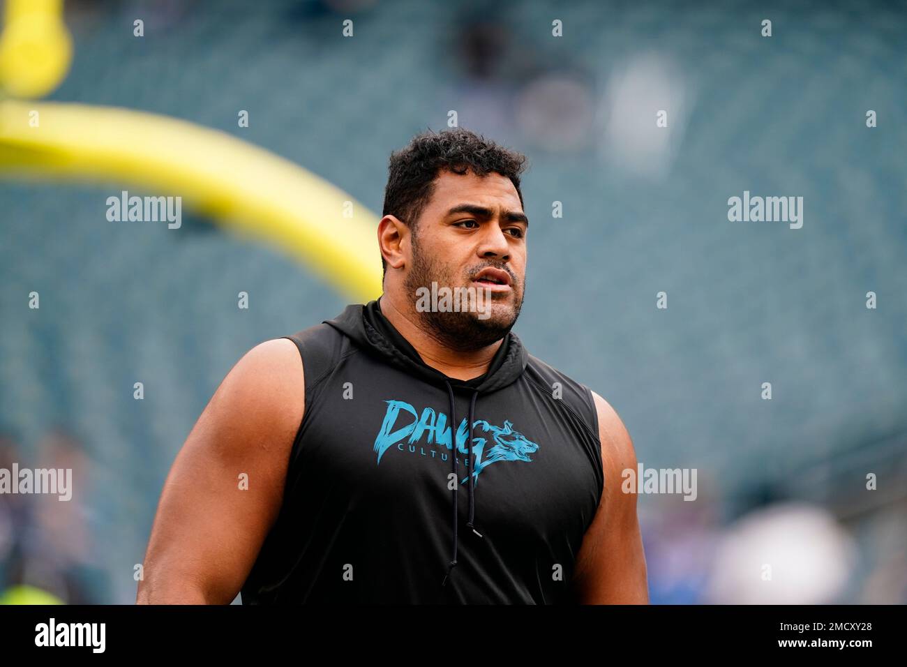 Philadelphia Eagles' Jordan Mailata warms up before an NFL football ...
