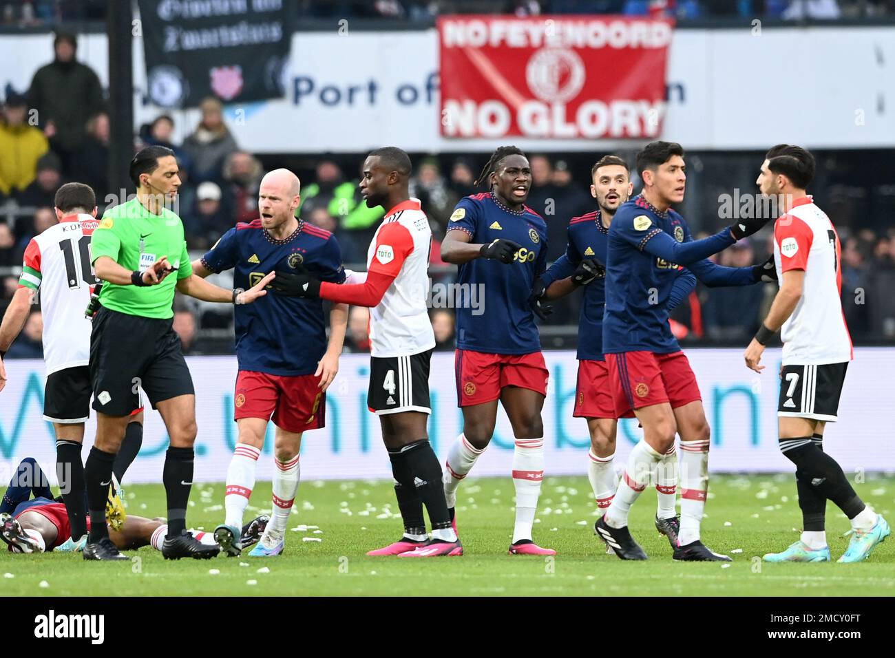 Reatie hi-res stock photography and images - Alamy