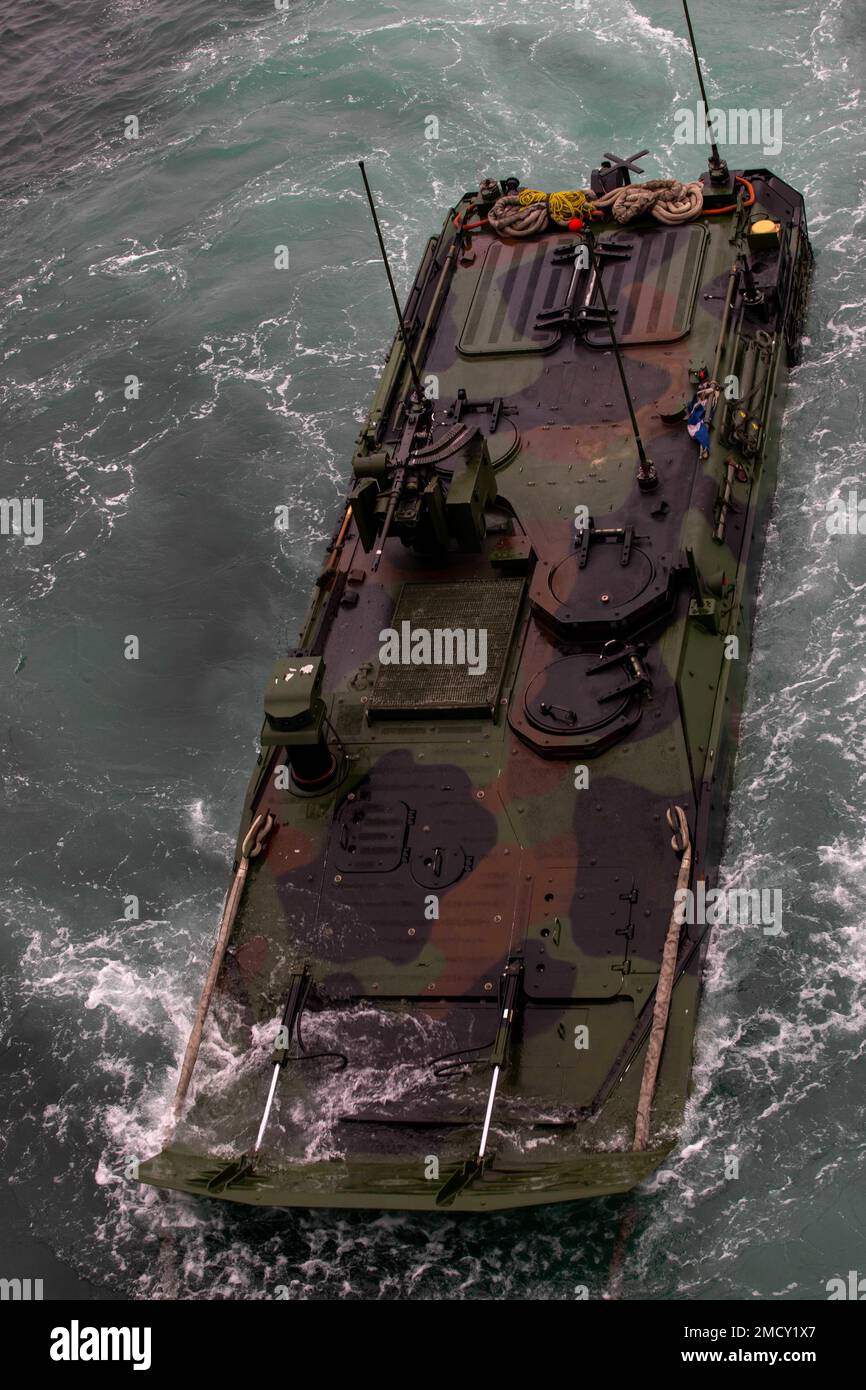 220711-N-EI127-2058 PACIFIC OCEAN (July 11, 2022) – An Amphibious ...