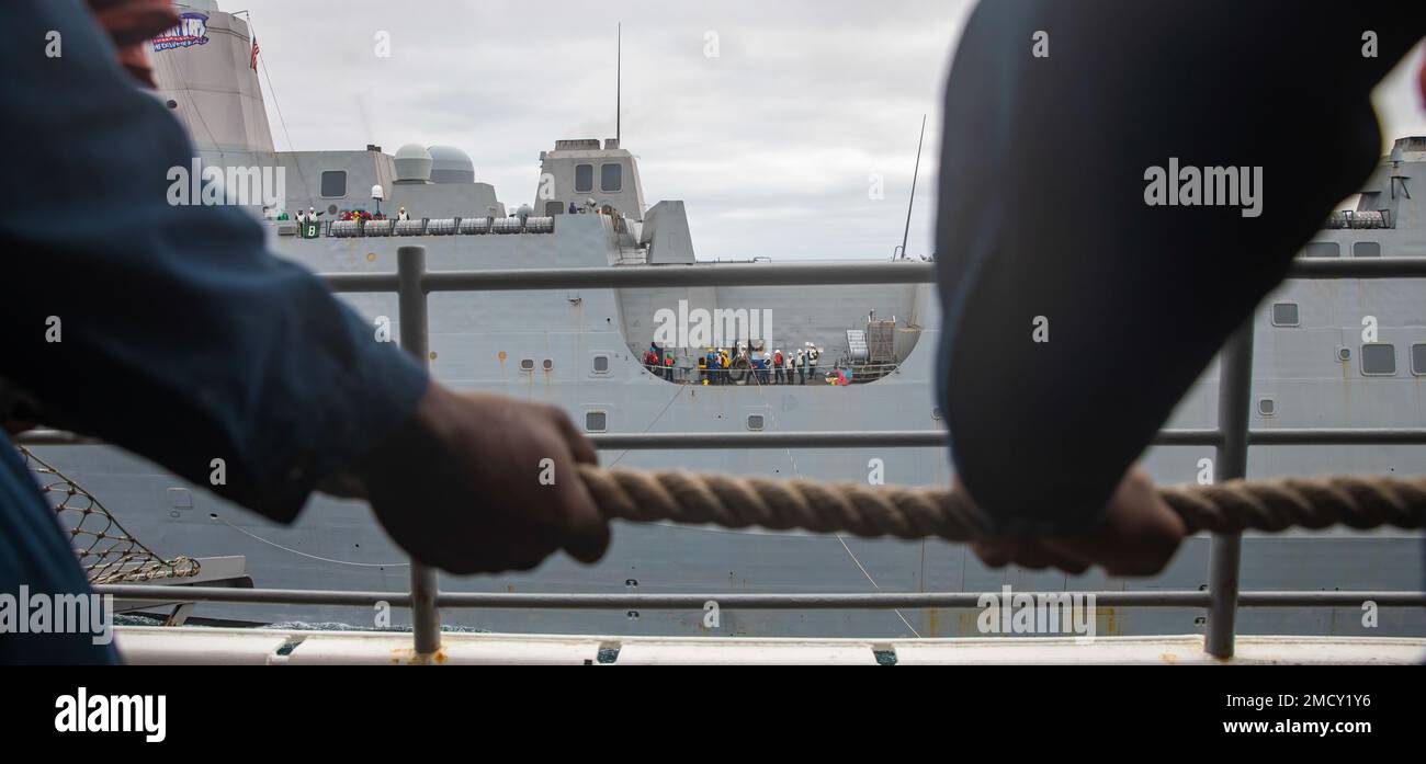 220712-N-XK047-1077 PACIFIC OCEAN (July 12, 2022) – The amphibious ...