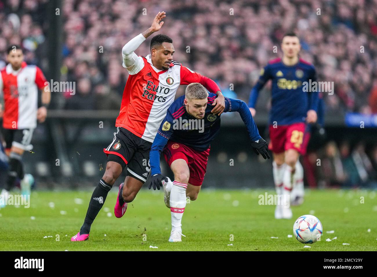 Rotterdam - Danilo Pereira da Silva of Feyenoord, Kenneth Taylor of ...