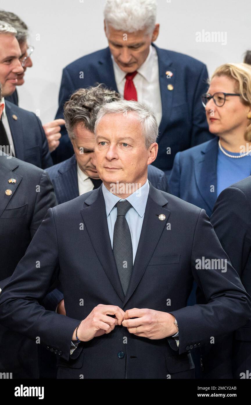French Economy Minister Bruno Le Maire : France's President Emmanuel ...