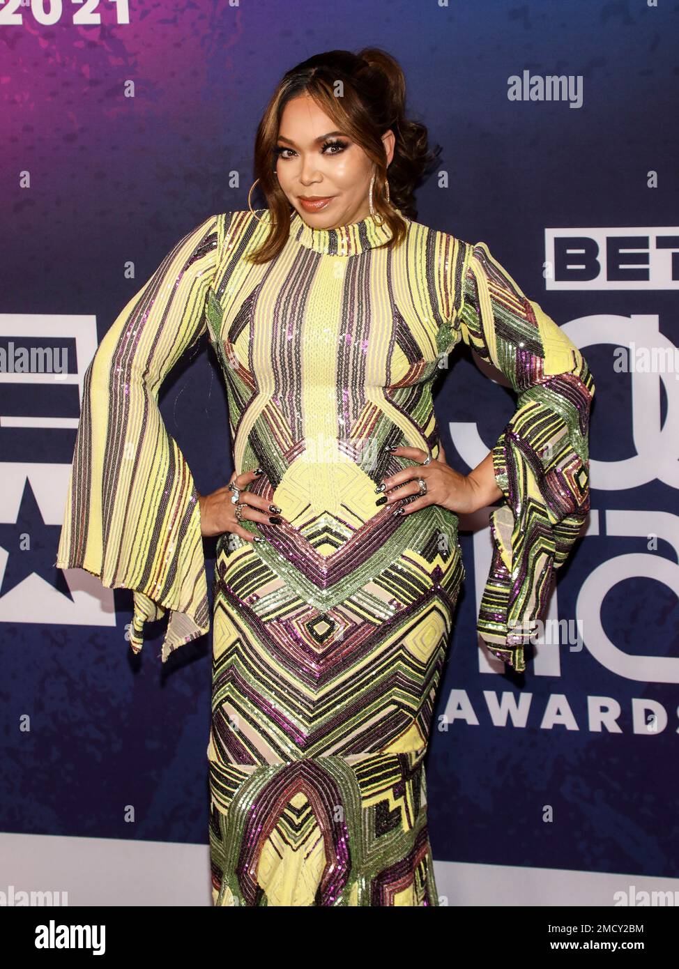 Actor Tisha Campbell attends 2021 Soul Train Awards red carpet at Adam ...
