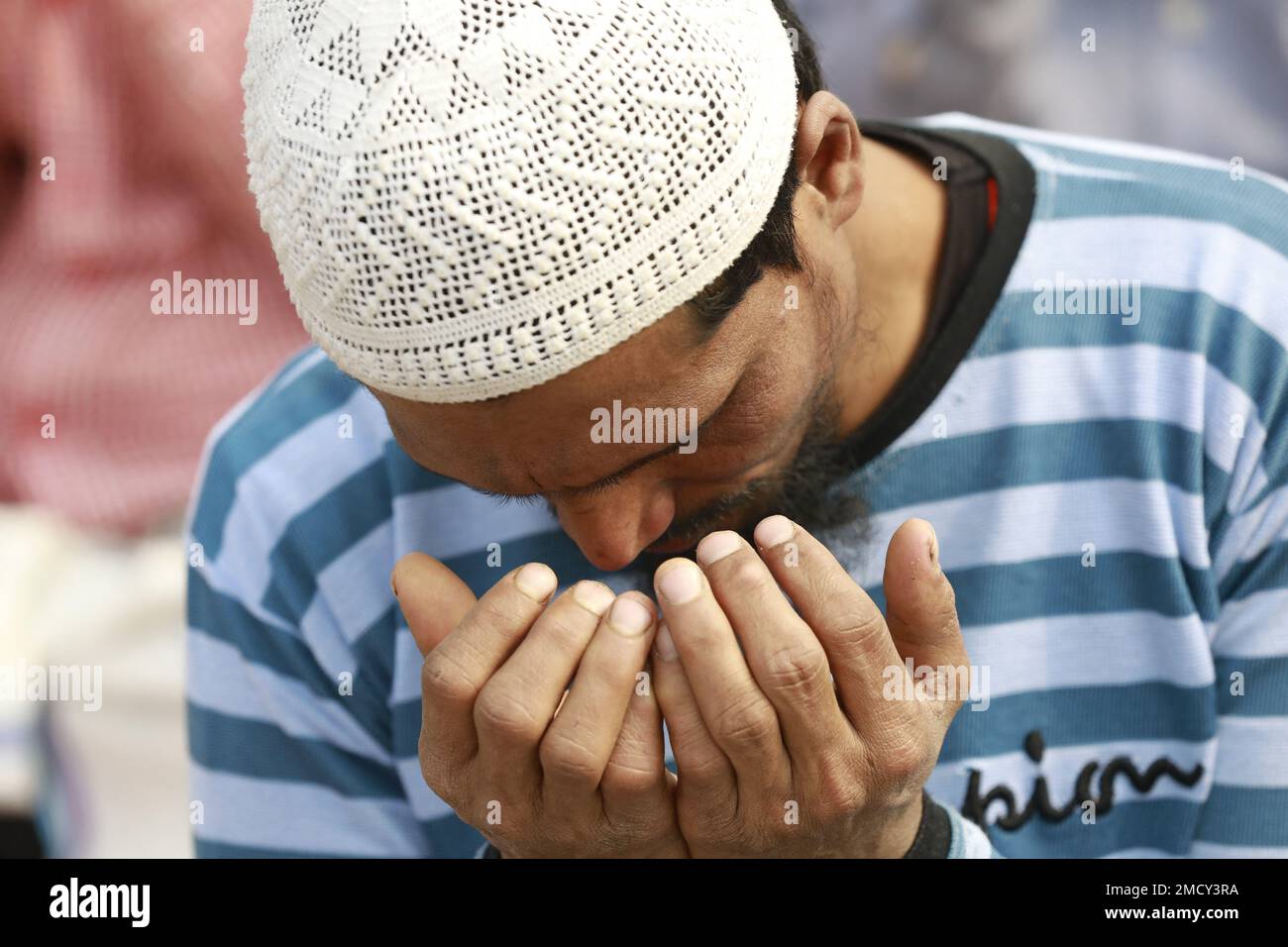 Bangladeshi Muslims pray on the final day of a three-day Islamic ...