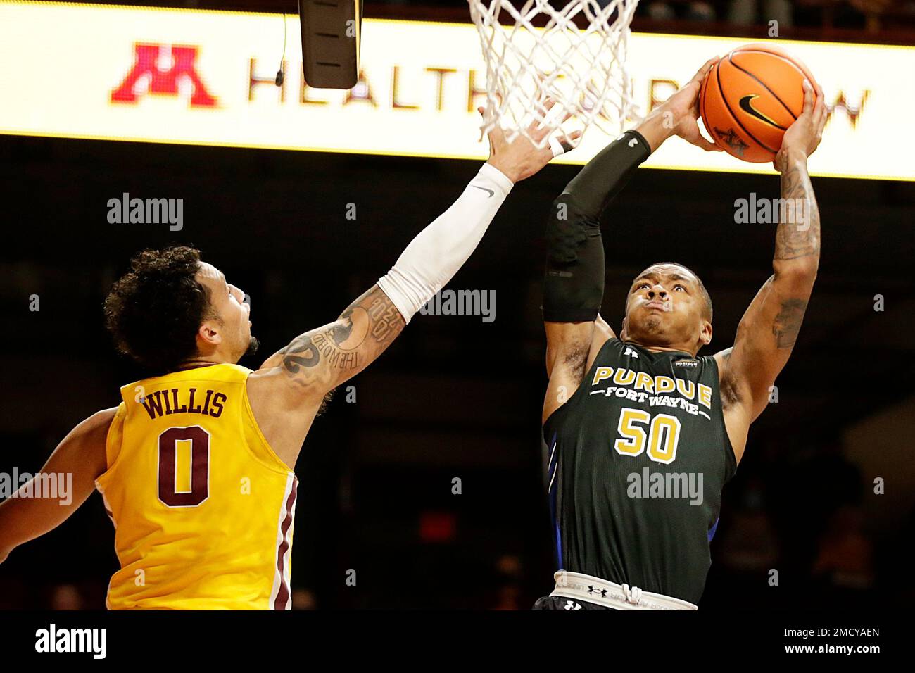 Purdue Fort Wayne guard Jalon Pipkins (50) shoots against Minnesota ...