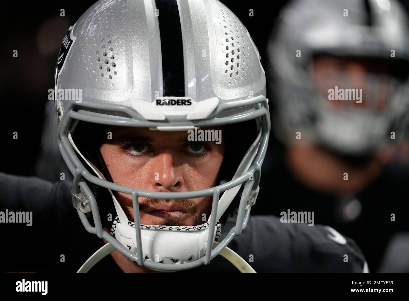Las Vegas Raiders quarterback Derek Carr (4) takes the field prior to ...