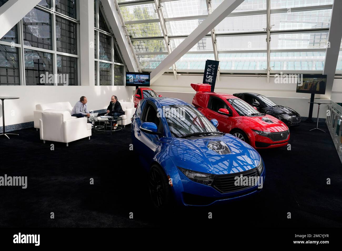 Solo displays its one-seat EVs at the AutoMobility LA auto show ...