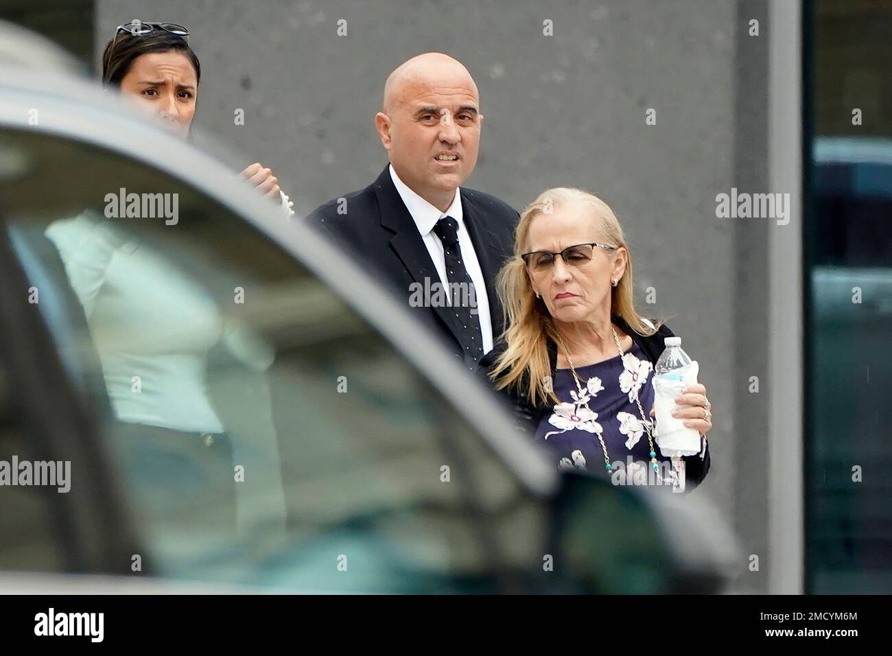 Former DEA agent Jose Irizarry, center, arrives at the United States ...