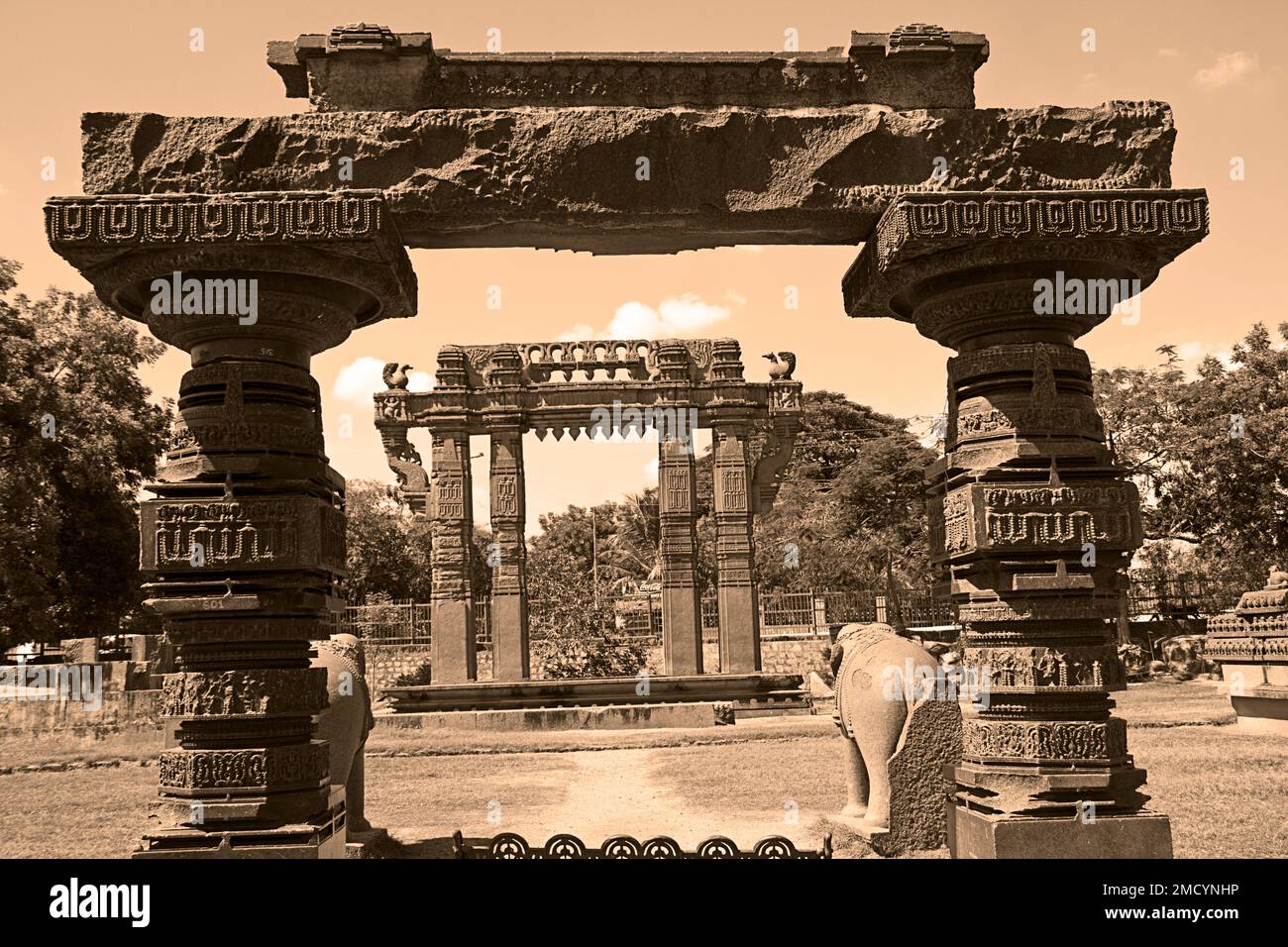 The Customs Of The Kingdoms Of India