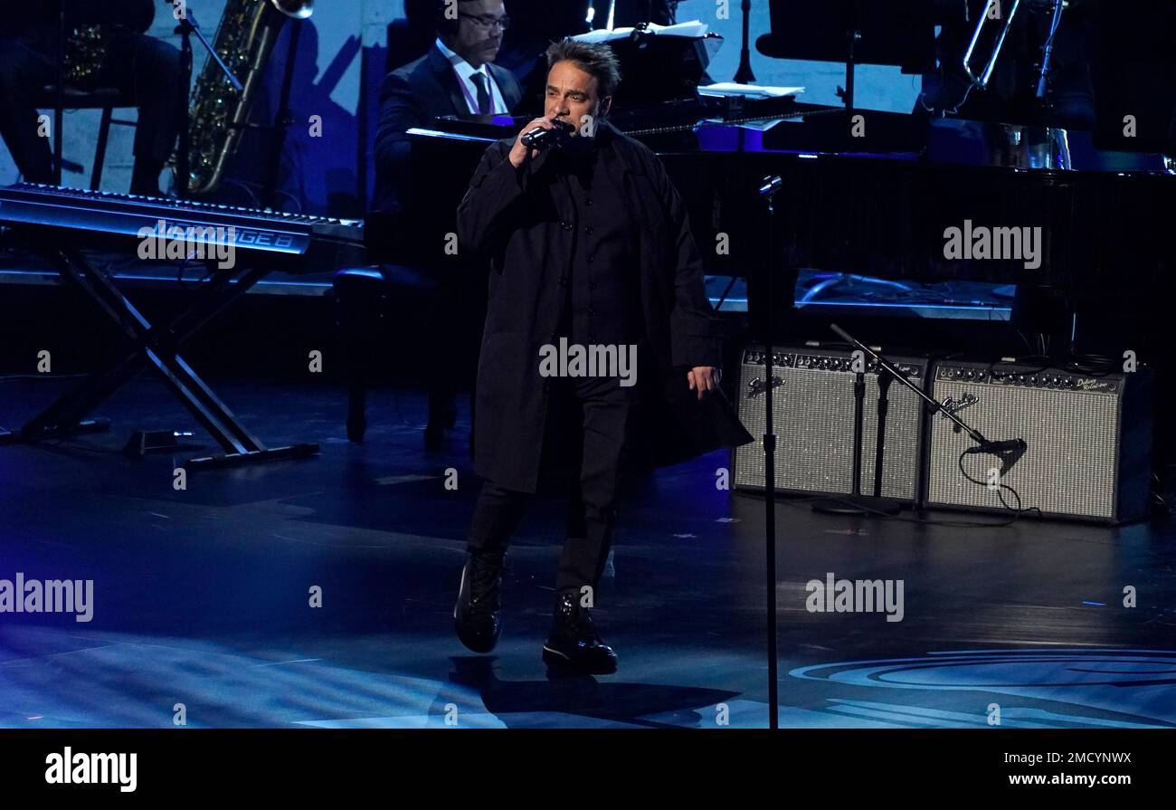 Vicentico performs "Tiburon" at the Latin Recording Academy Person of ...