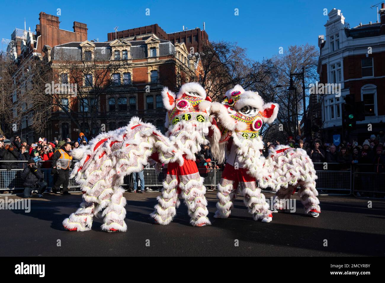 London, UK. 22 January 2023. Lion dancers in the parade, part of the ...