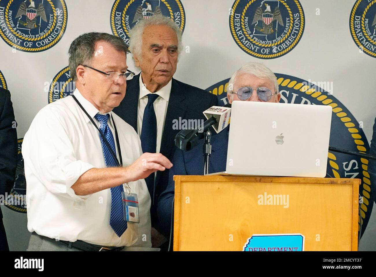 Mississippi Department of Corrections Commissioner Burl Cain, right ...