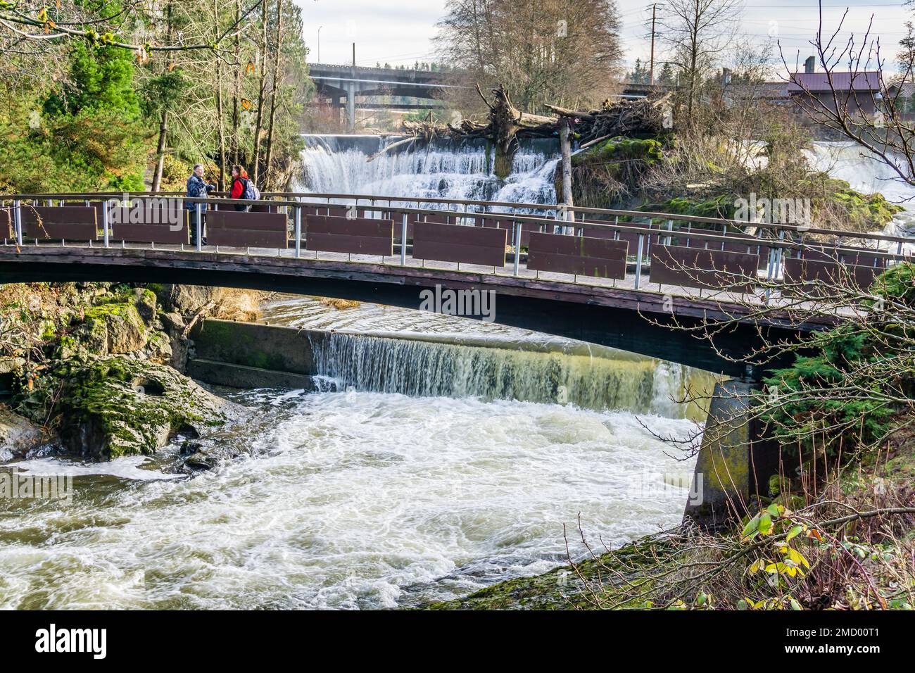 View deschutes river bridges hi-res stock photography and images - Alamy