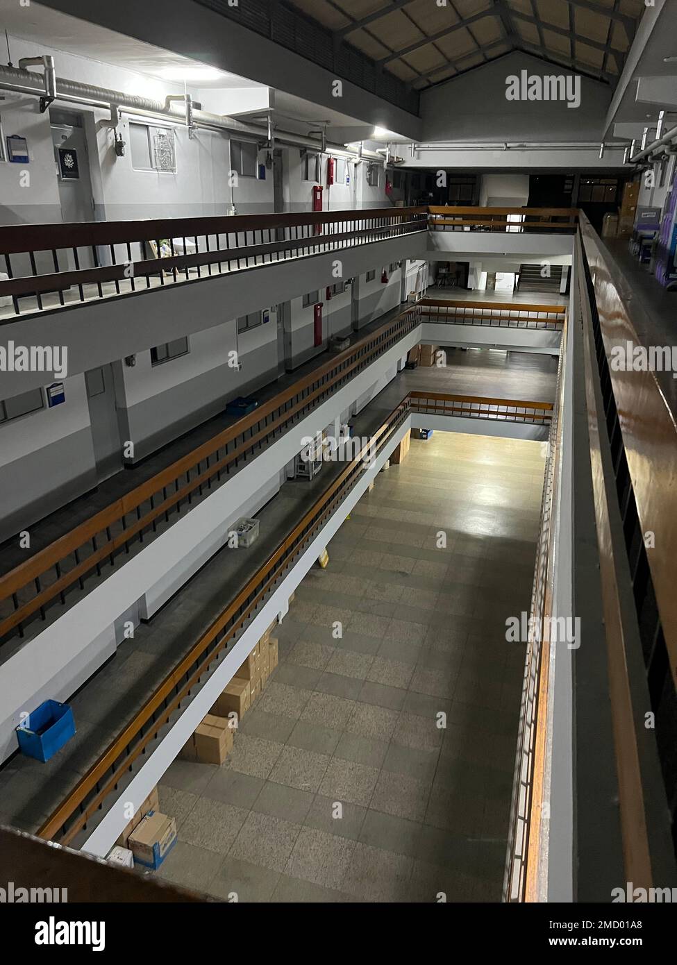 An arcade-type residential and commercial complex in the middle of ...